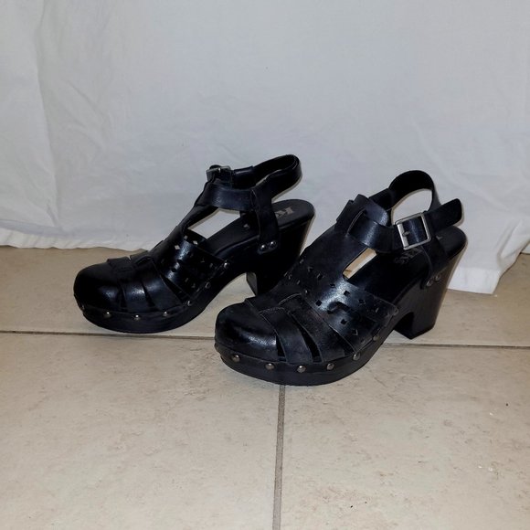 Kork-Ease | Shoes | Black T Strap Clogs | Poshmark